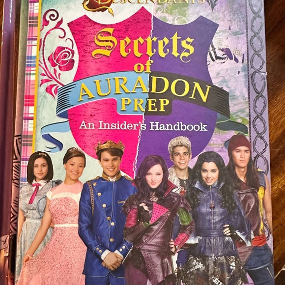 Disney | Other | Disney Descendants Book Set | Poshmark